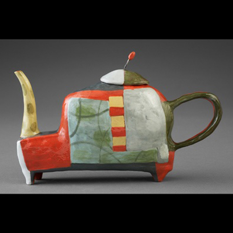 Halcyon Days: Thursday Tea: Charming Teapots